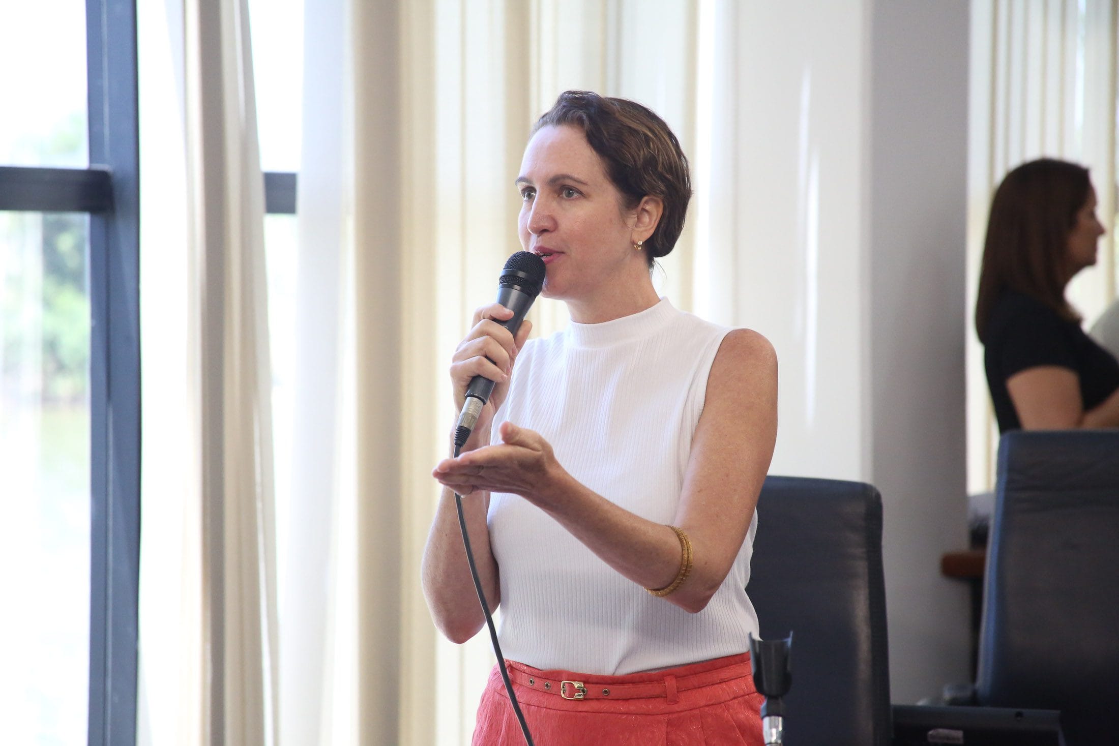 Vereadora Fernanda Garcia apresenta moção de aplauso ao filme “Ainda ...